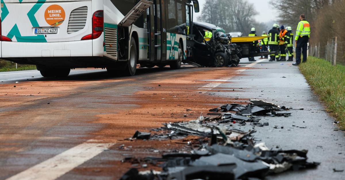 Tödlicher Unfall auf der B45: Suche nach der Unfallursache