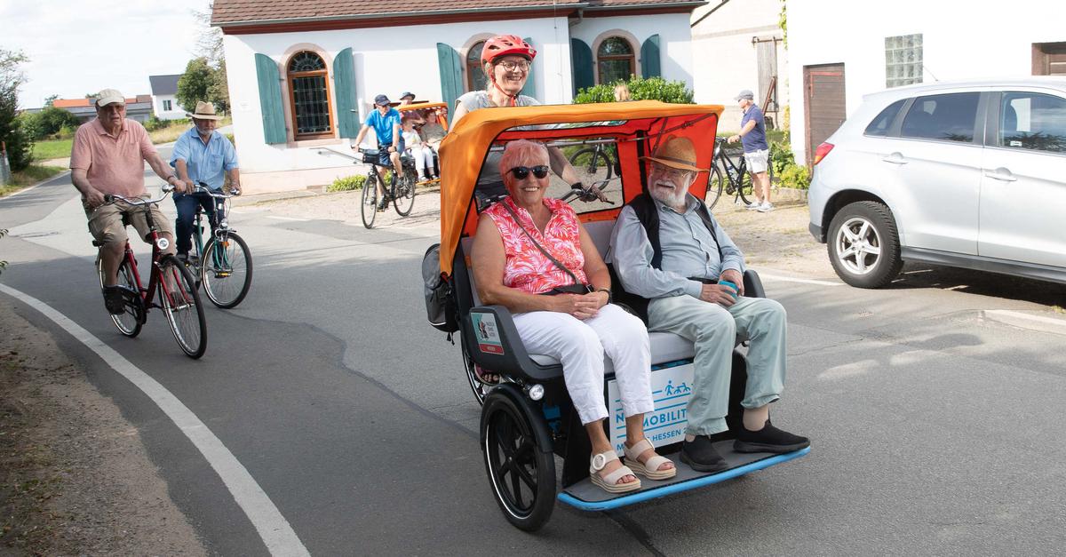 Bürgerstiftung ist voller Strom für E-Rikscha