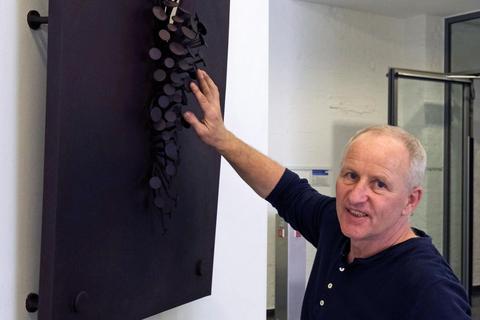 TU Darmstadt jetzt mit Kunst von Wolf