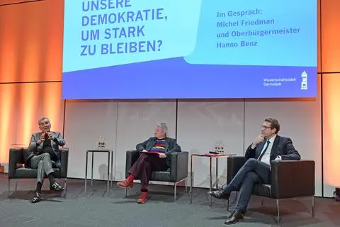 „Partei des Hasses“: Michel Friedman warnt in Darmstadt vor der AfD