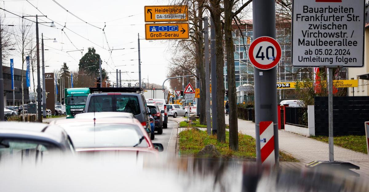 Bauarbeiten: Nur eine Spur in Frankfurter Straße befahrbar