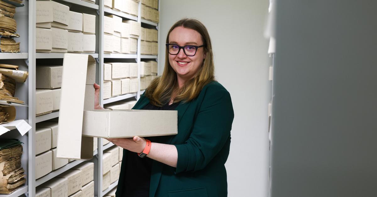 Stadtarchiv: Sandra Zimmermann ist die neue Hüterin von Darmstadts ...