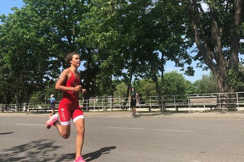 Triathletin Lisa Tertsch stürmt zum deutschen Meistertitel