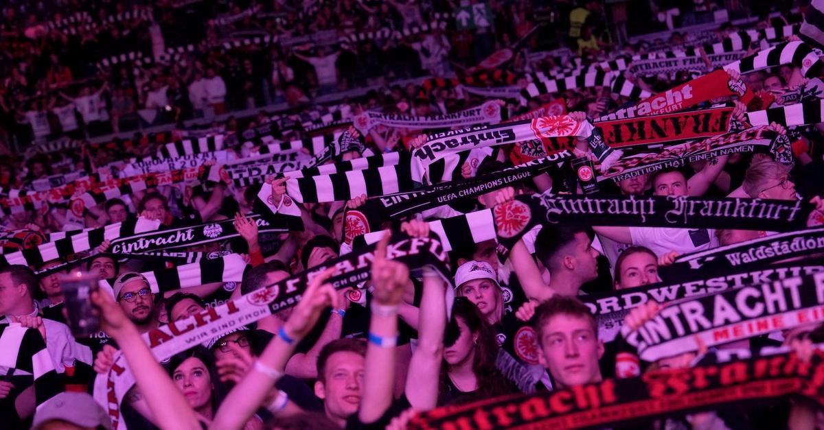 Public Viewing beim DFB-Pokal: Fans gehen nach Gegentor