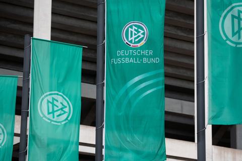 Opposition fragt: Warum durfte DFB sein Finanzamt wechseln?