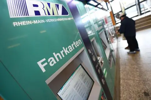 Der Rhein-Main-Verkehrsverbund (RMV) plant radikale Tarifreform