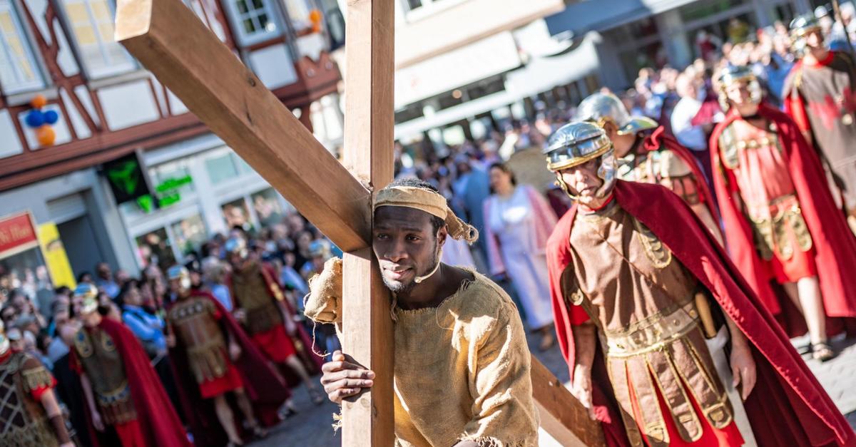 Prozession an Karfreitag in Bensheim