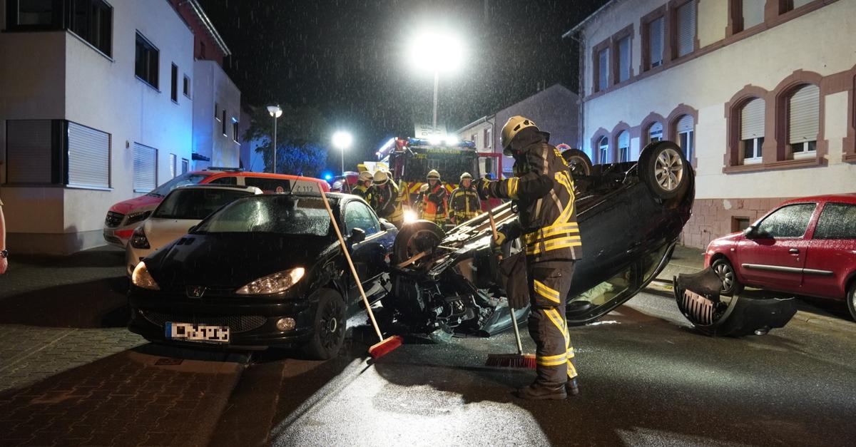 Gaffer behindern Rettungskräfte nach Unfall in Dieburg
