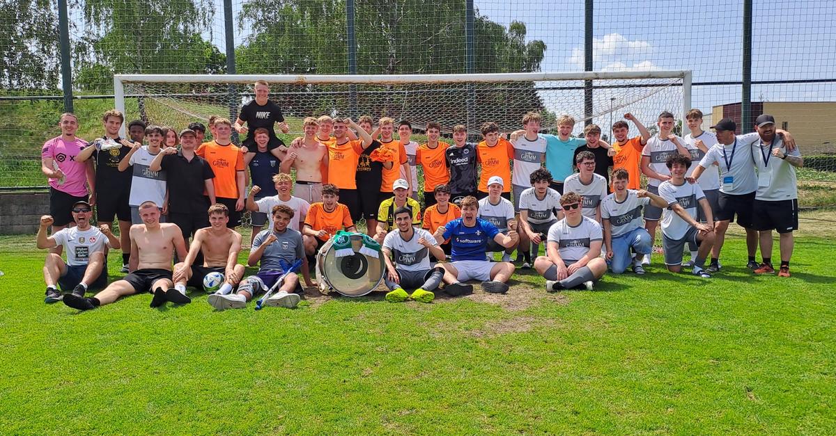 DJK Viktoria Dieburg: A-Junioren erleben Prag-Abenteuer mit ...