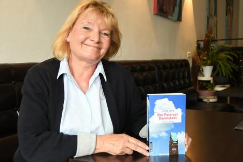 Neuer Roman gibt Einblicke ins Dieburger Gefängnis