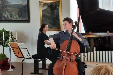 Arne Zeller spielt Preisträgerkonzert in Lichtenberg