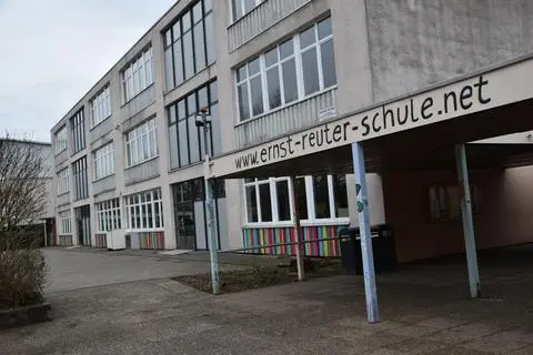 Schulamt reagiert auf rechtsextreme Schmierereien an Groß-Umstädter Schule