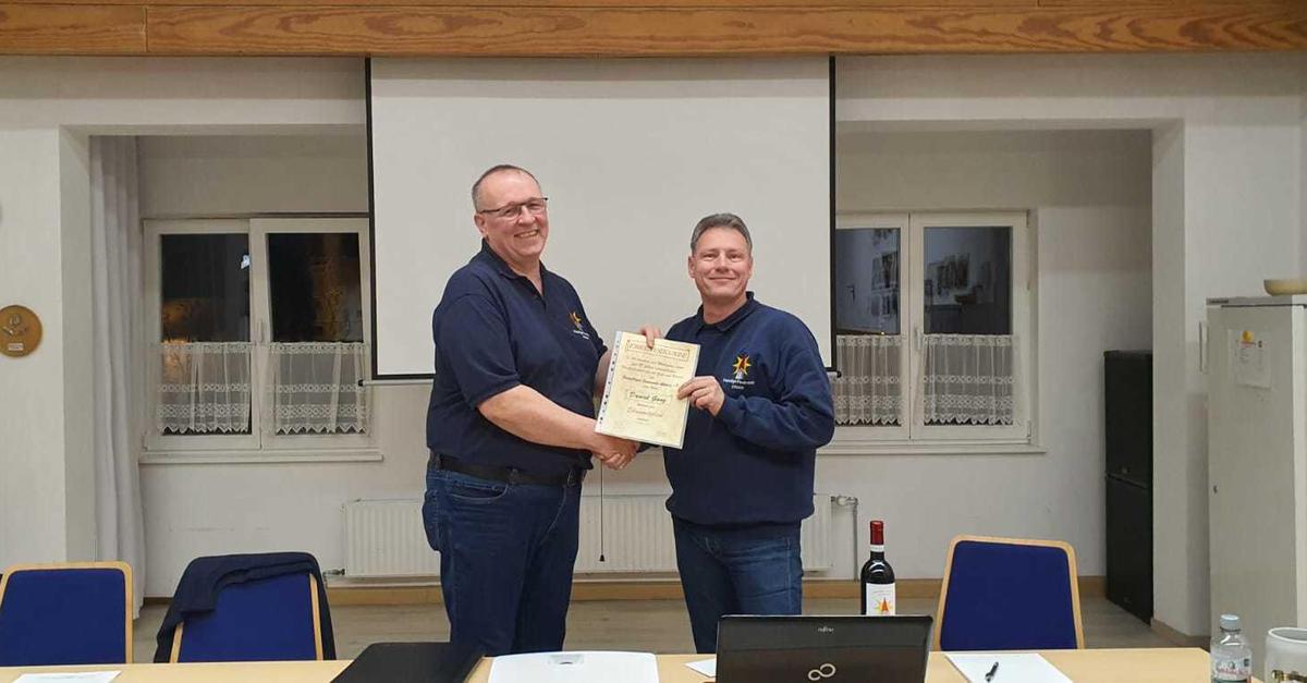 Daniel Ganz ist Ehrenmitglied der Feuerwehr Altheim