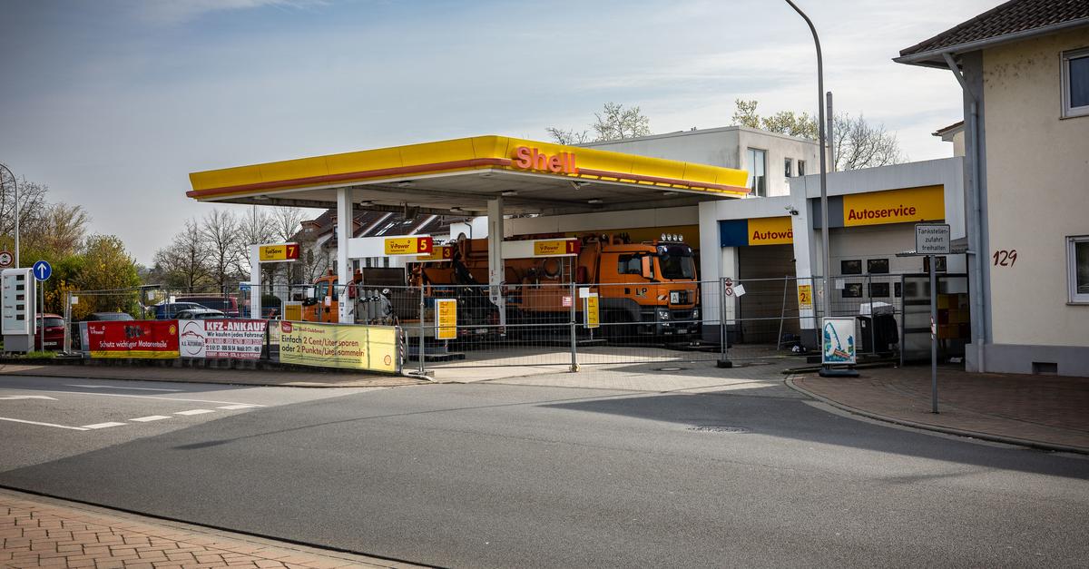 Shell Tankstelle Anhanger Mieten
