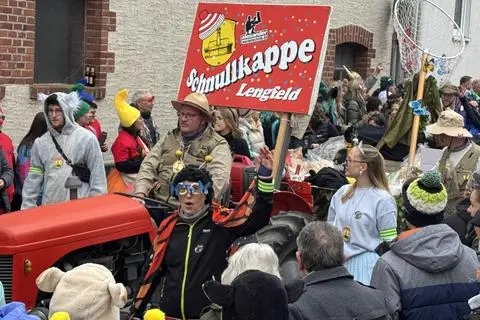 Reinheim: 12.000 Menschen feiern in Ueberau die Fastnacht