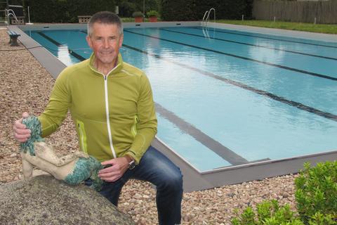 Ober-Beerbach: Rainer Daub für Verdienste um Schwimmbadverein geehrt