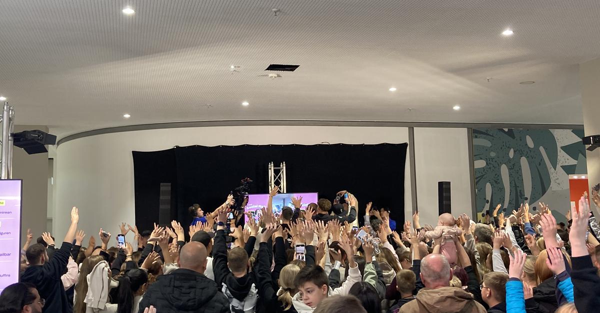 Loop 5-Neueröffnung: Hunderte Fans wollen Influencer sehen