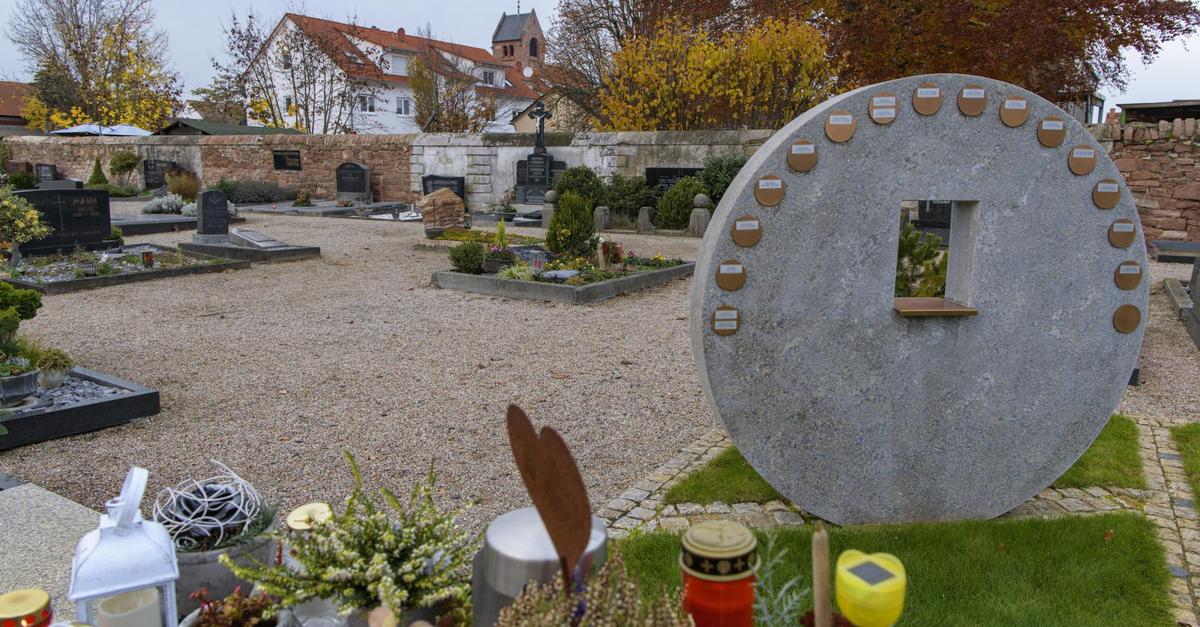 Ein blaues Band für den Gernsheimer Friedhof