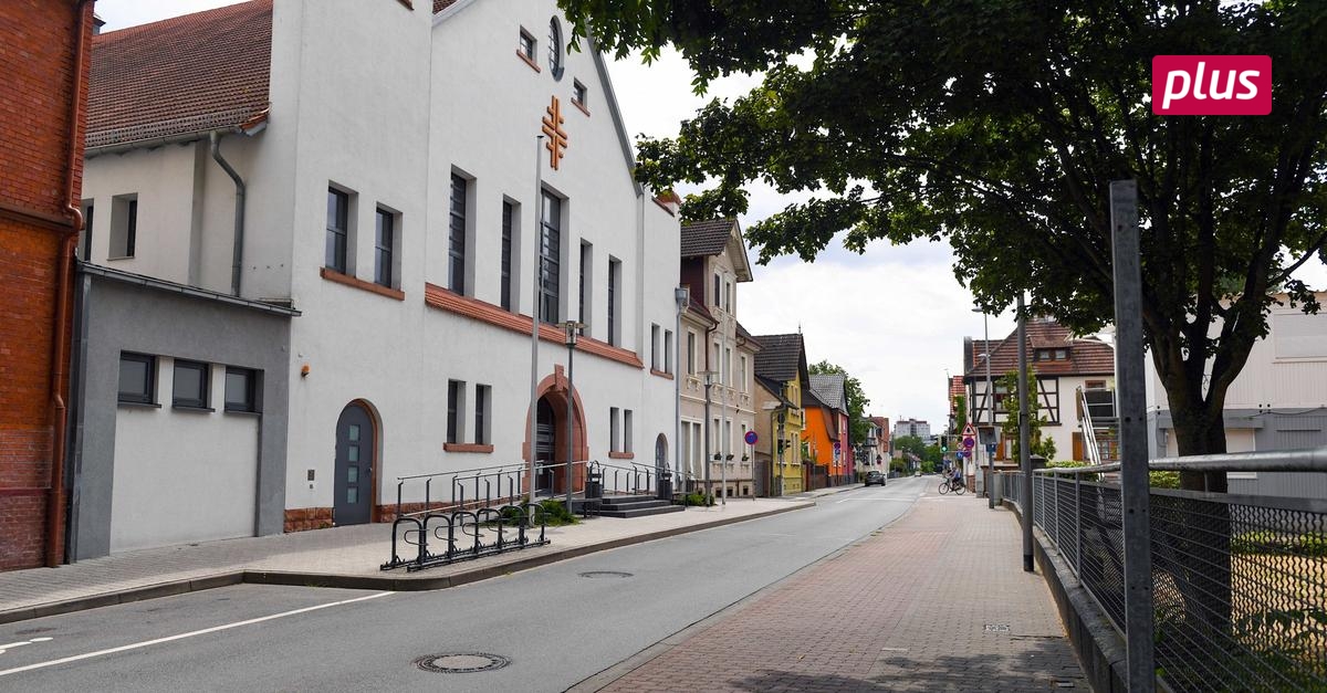 Groß-Gerau: Eingang zur Stadthalle bleibt, wie er ist
