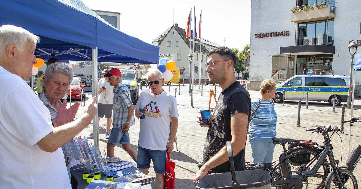 Beim Becher Kaffee mit Polizei und Ordnungsamt in Groß-Gerau plaudern
