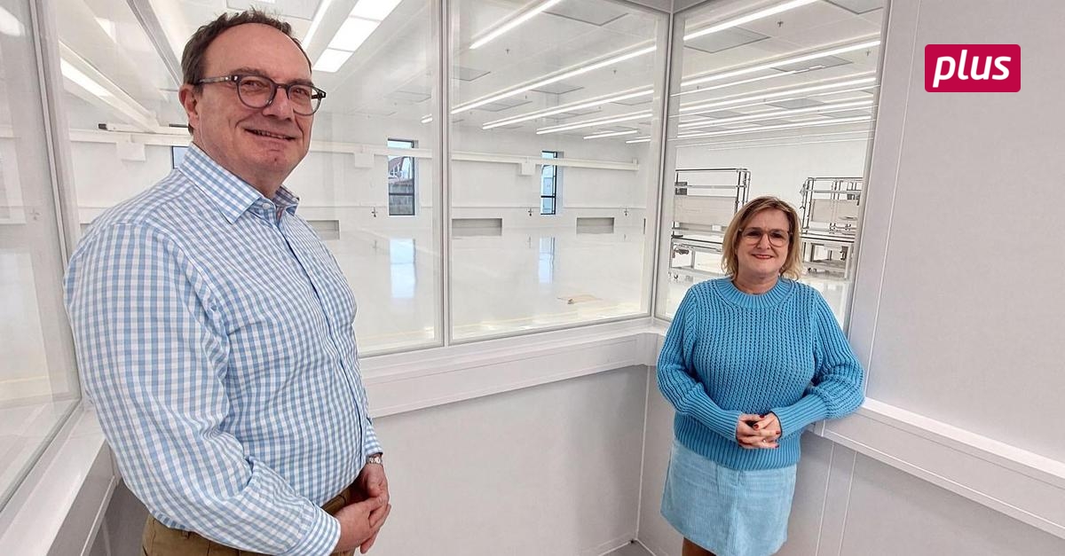 Raunheim: Ein Blick in den Reinraum