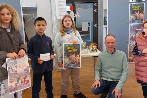 Bücherwurm-Preisträger in Raunheimer Mediathek ausgezeichnet