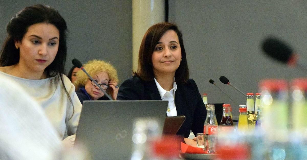 Zwist in Raunheim um Einkommen und politisches Mandat