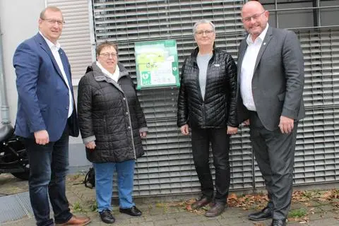 Riedstadt: Defibrillator für den Rathausplatz