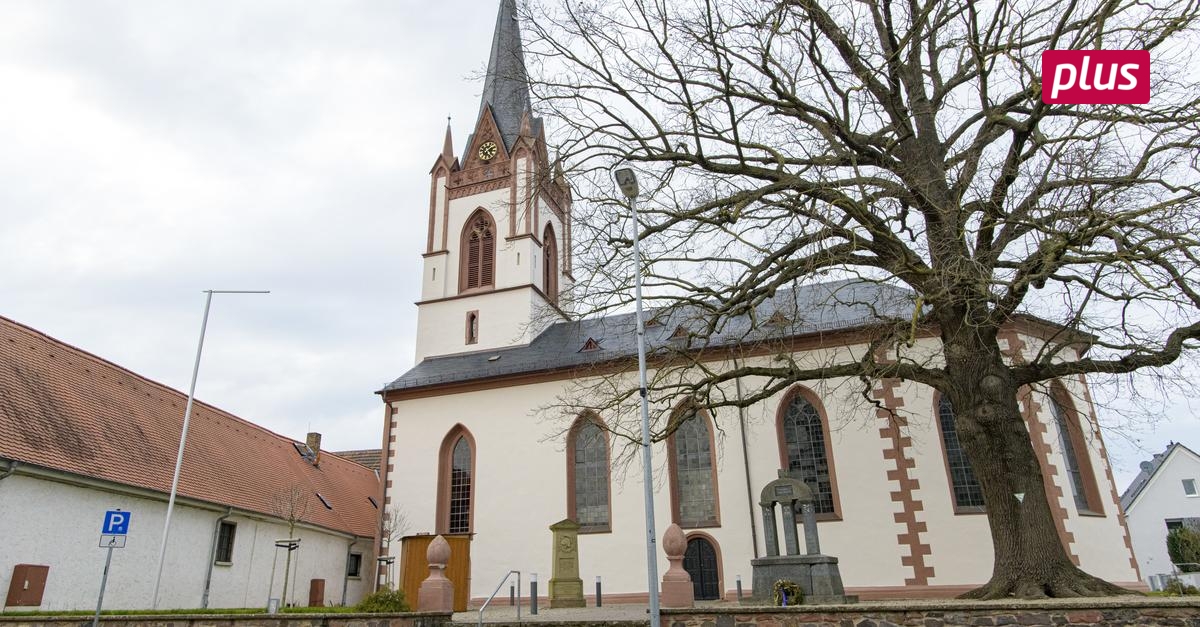 Riedstadt im Detail: Sandsteinzapfen mit Geschichte