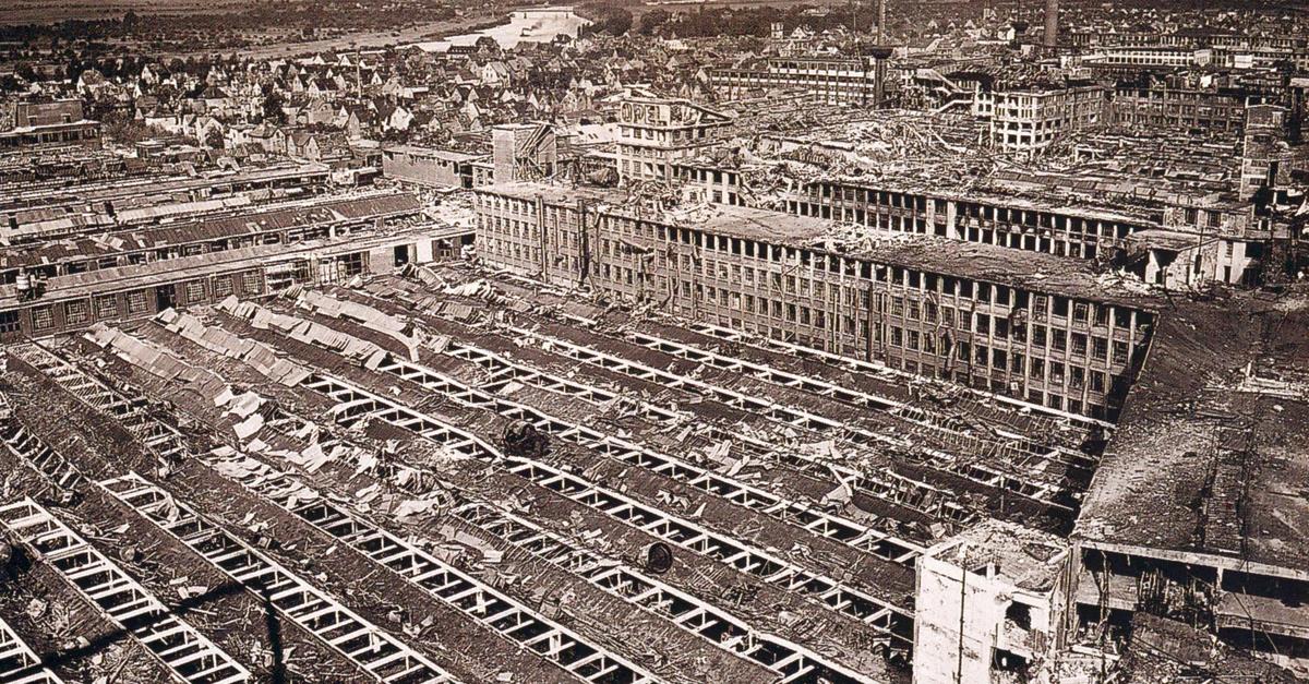 Als „Herr Hitler“ Chef bei Opel war