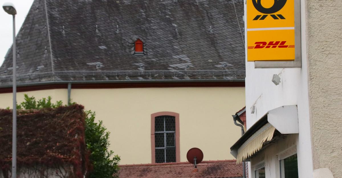 Holpriger Start für Astheims neue Postfiliale