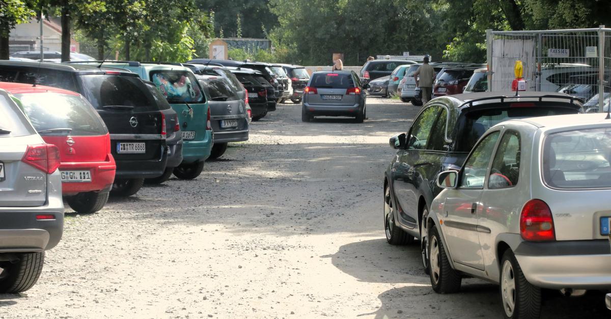 Parken am Treburer Freibad soll komfortabler werden