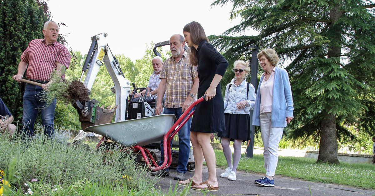 Laurentiuskirche Trebur: Hand anlegen bei der Umgestaltung