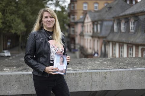 Mara Pfeiffer wirkt an Alexandra Popps Autobiografie mit