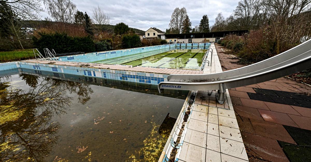 Ringen um Bad Königs Freibad geht weiter
