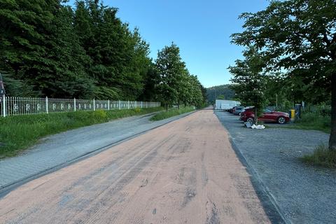B45-Umleitung bei Zell: Geschmolzene Straße sorgt für Ärger