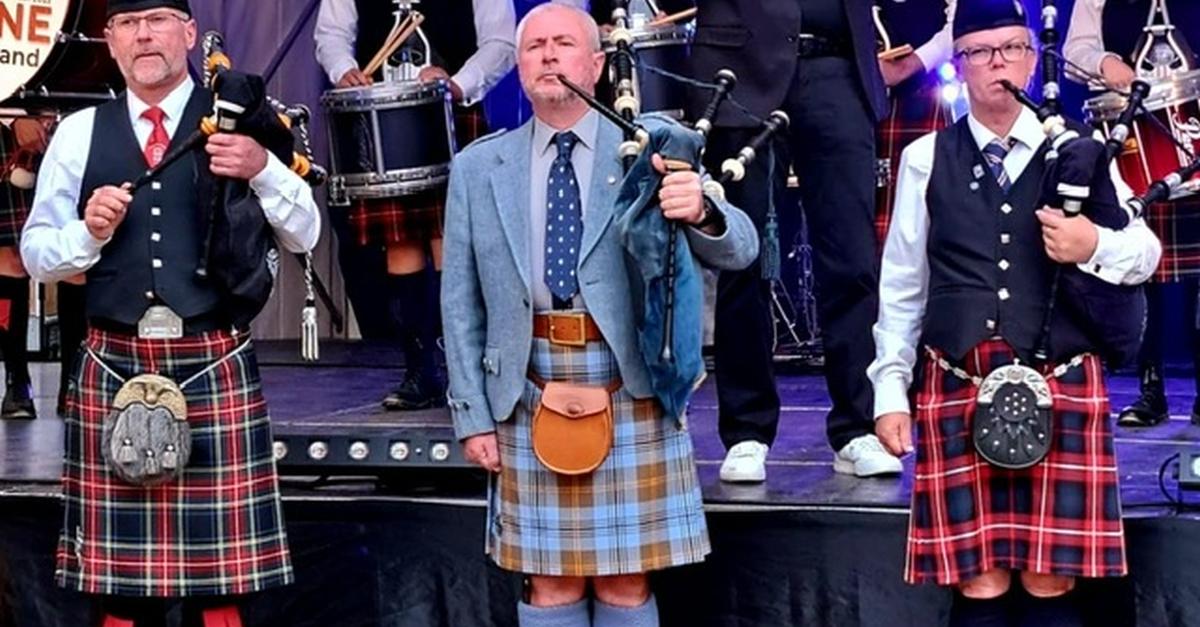 Mit Dudelsack und feinem Whisky