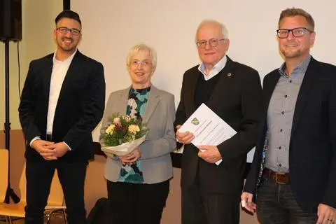 Crumbach ehrt Walter Weidmann