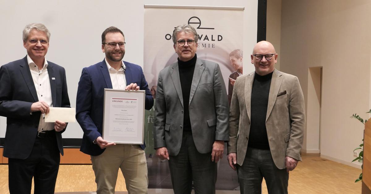 Felix Koch erhält Odenwald-Akademiepreis für Automobilforschung