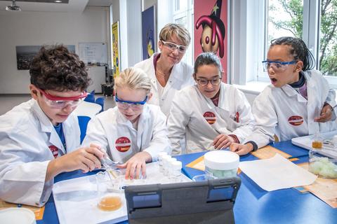 Spannende Stunden im Kids Lab der BASF in Ludwigshafen