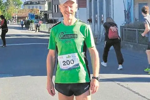 79-jähriger Romröder Rudi Kalbfleisch beim Ultramarathon