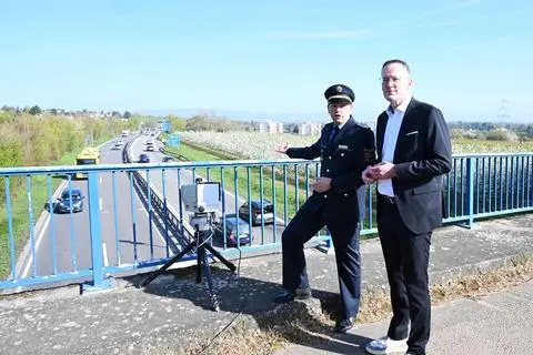 Bundesweit erster Handyblitzer geht im Raum Mainz in Betrieb
