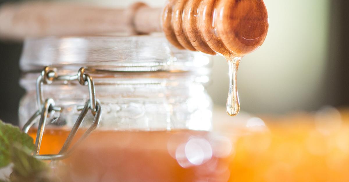 Süßer als Zucker: Akazienhonig nur in kleiner Dosis genießen