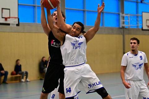 Der Korb ist für Walldorfer TGS-Basketballer wie zugenagelt