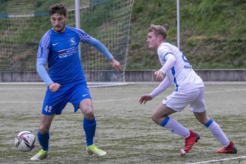 Fußball: Die SG Sandbach hat die Partie im Griff