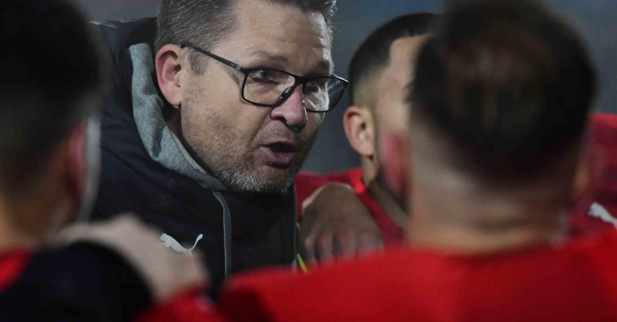 RW Walldorf-Trainer Artur Lemm muss derzeit viel grübeln