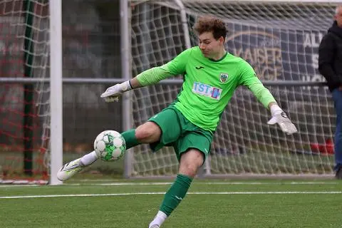 Luca Pedretti als bekannter Rückkehrer: Wormatia neues Torwart-Trio steht