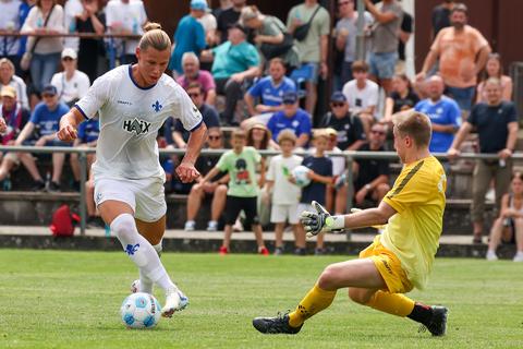 Lilien-Stürmer Lakenmacher: Ein bisschen das schwarze Schaf